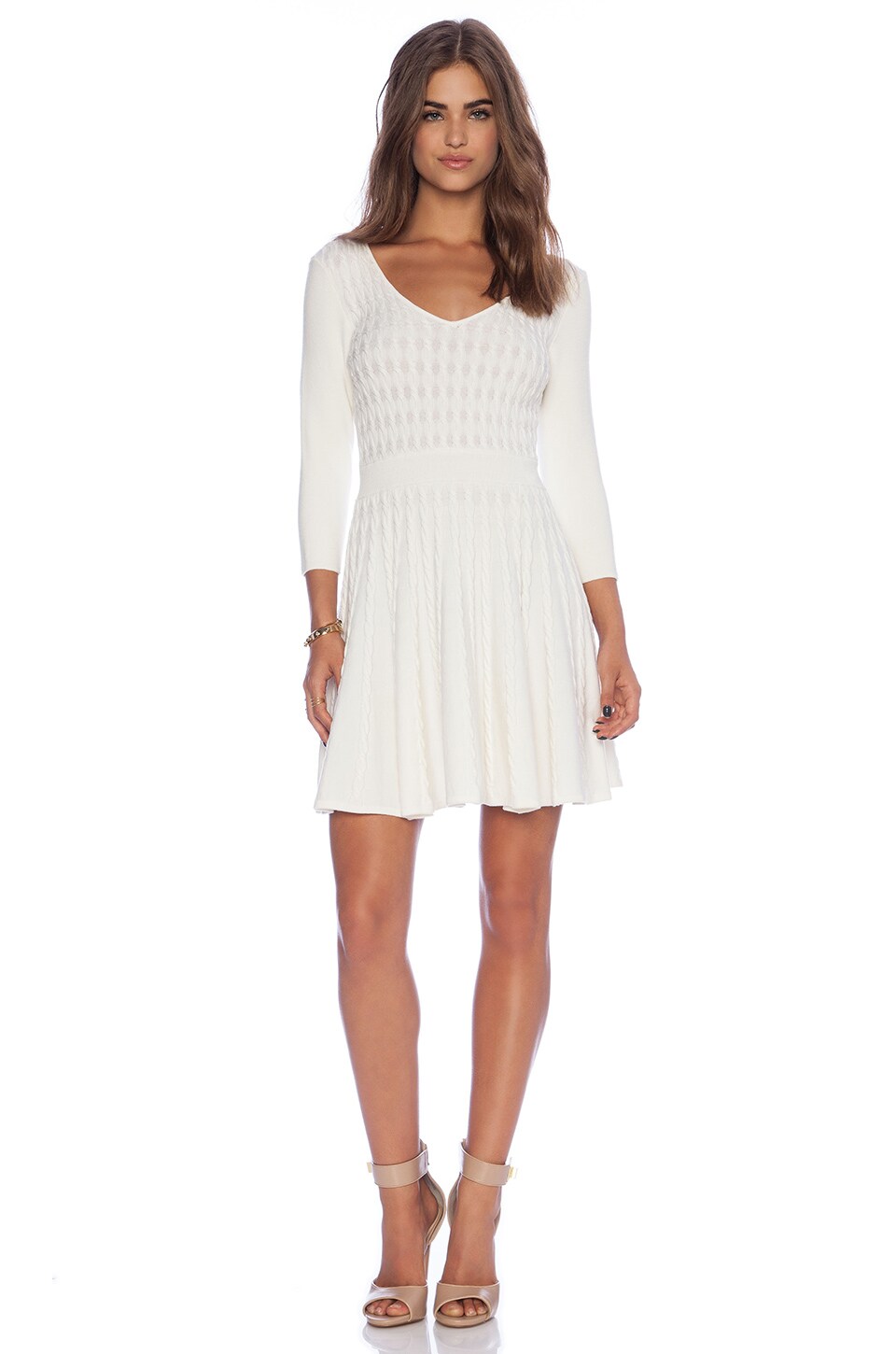 MILLY ROBE FLARE en White | REVOLVE