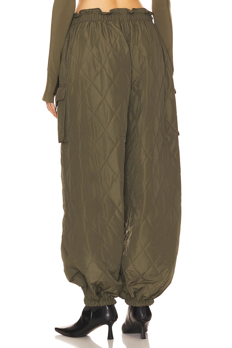 Norma Kamali Quilted Oversized Cargo Pants in Military | REVOLVE