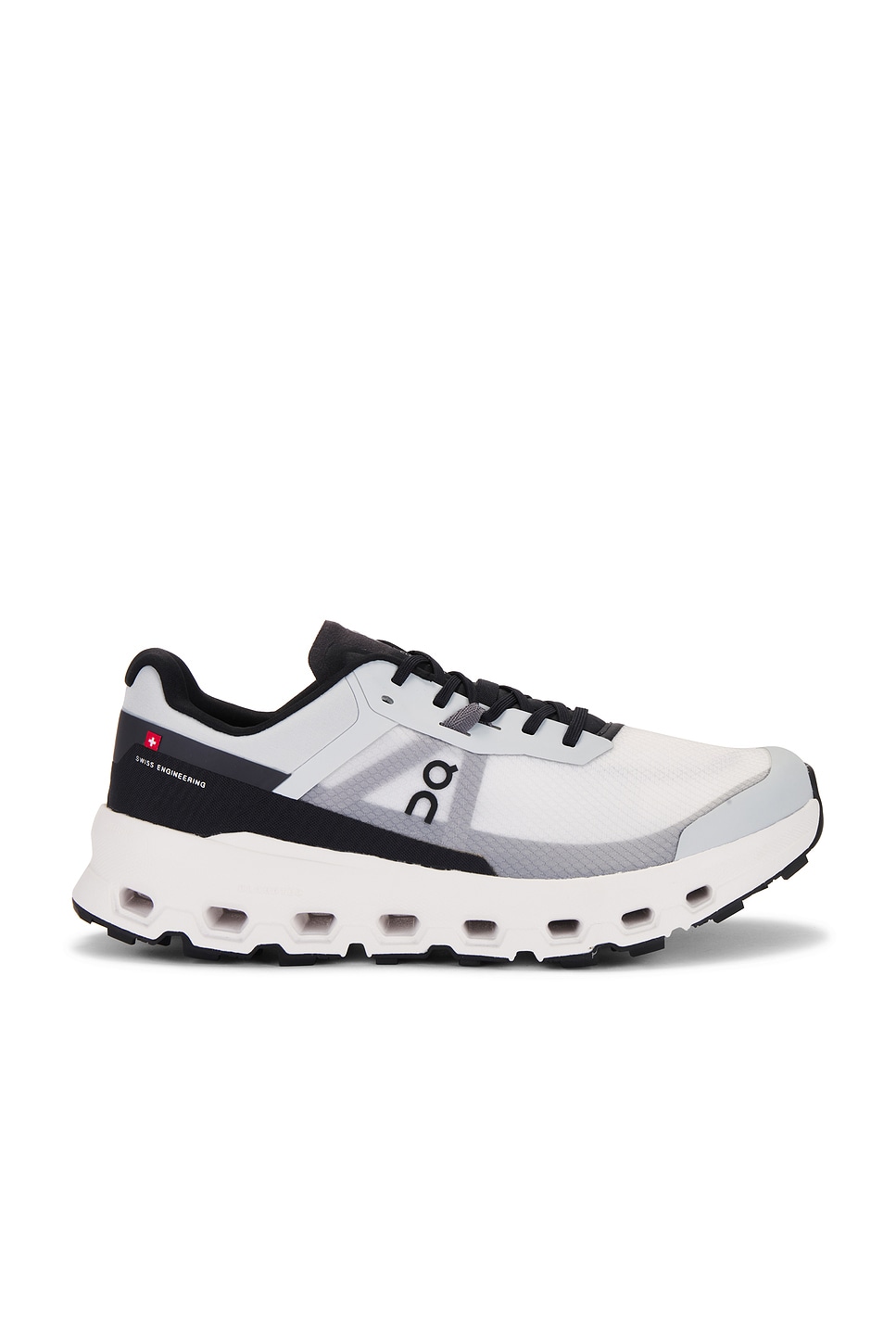 On Cloudvista 2 in Glacier & Eclipse | REVOLVE