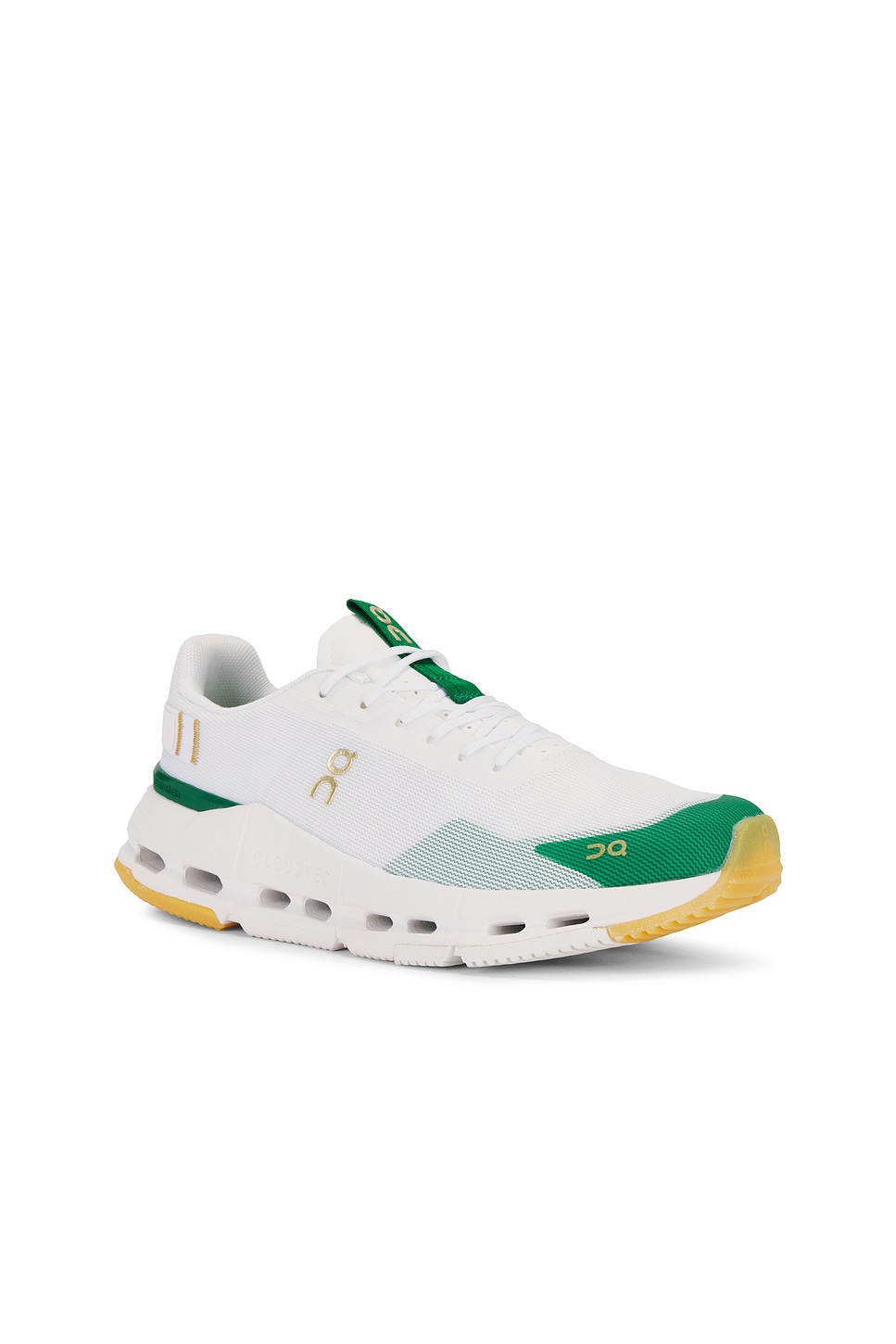 On FWRD & REVOLVE Exclusive Cloudnova Form 2 in White & Abundant Green ...