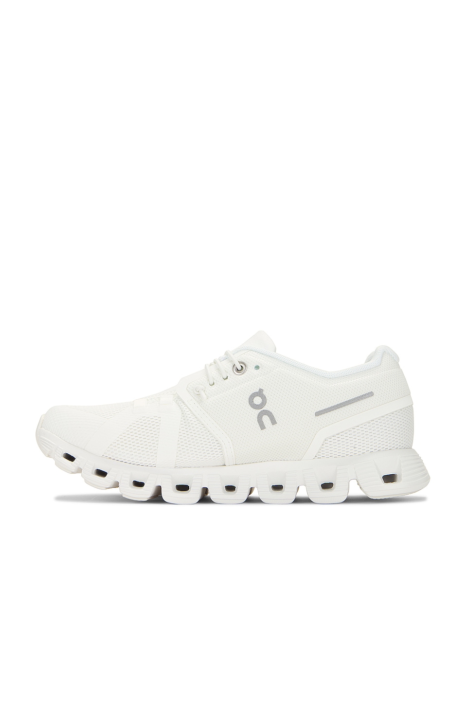 On Cloud 5 Sneaker in Undyed White | REVOLVE