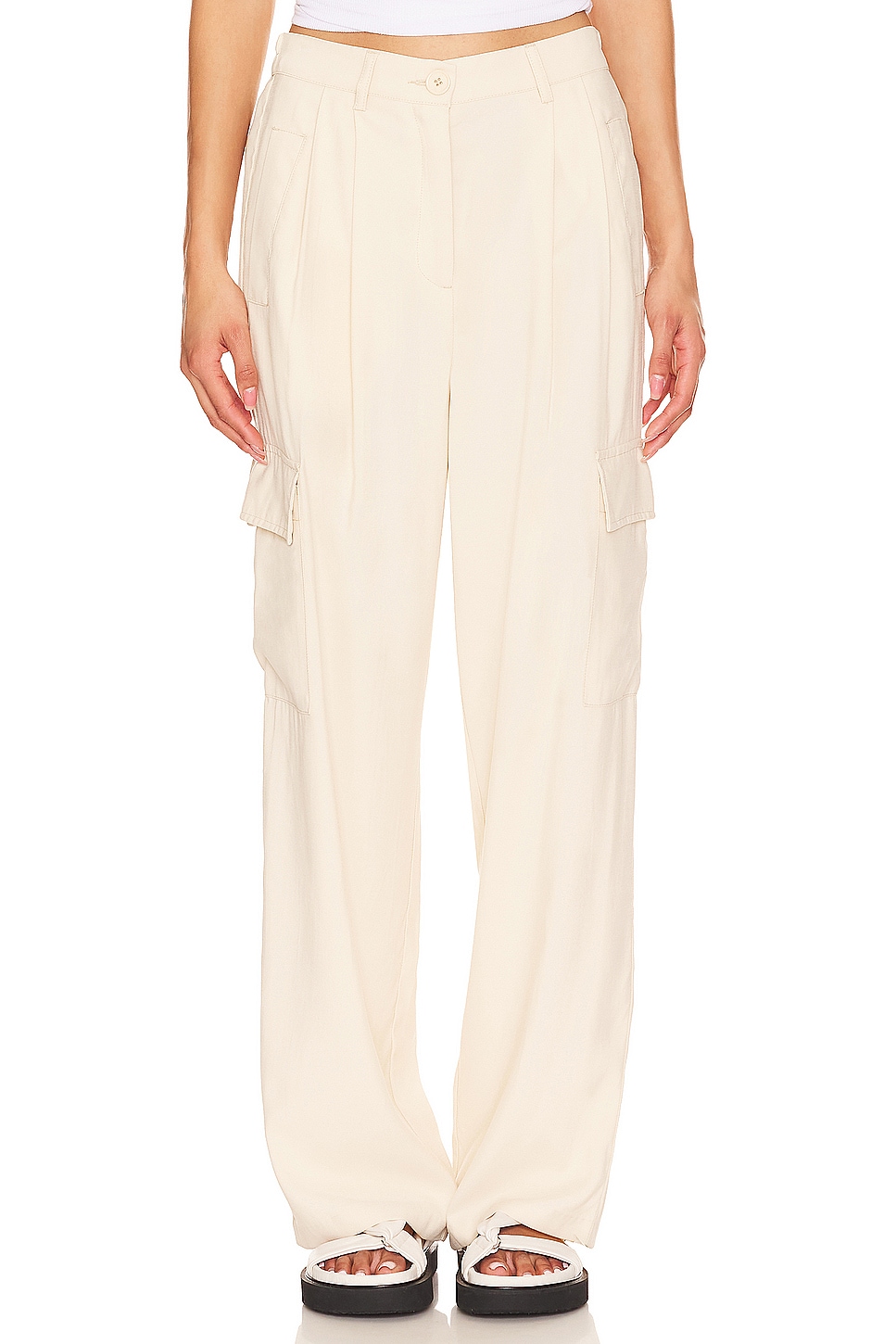 Steve Madden Daya Pant in Oatmeal | REVOLVE