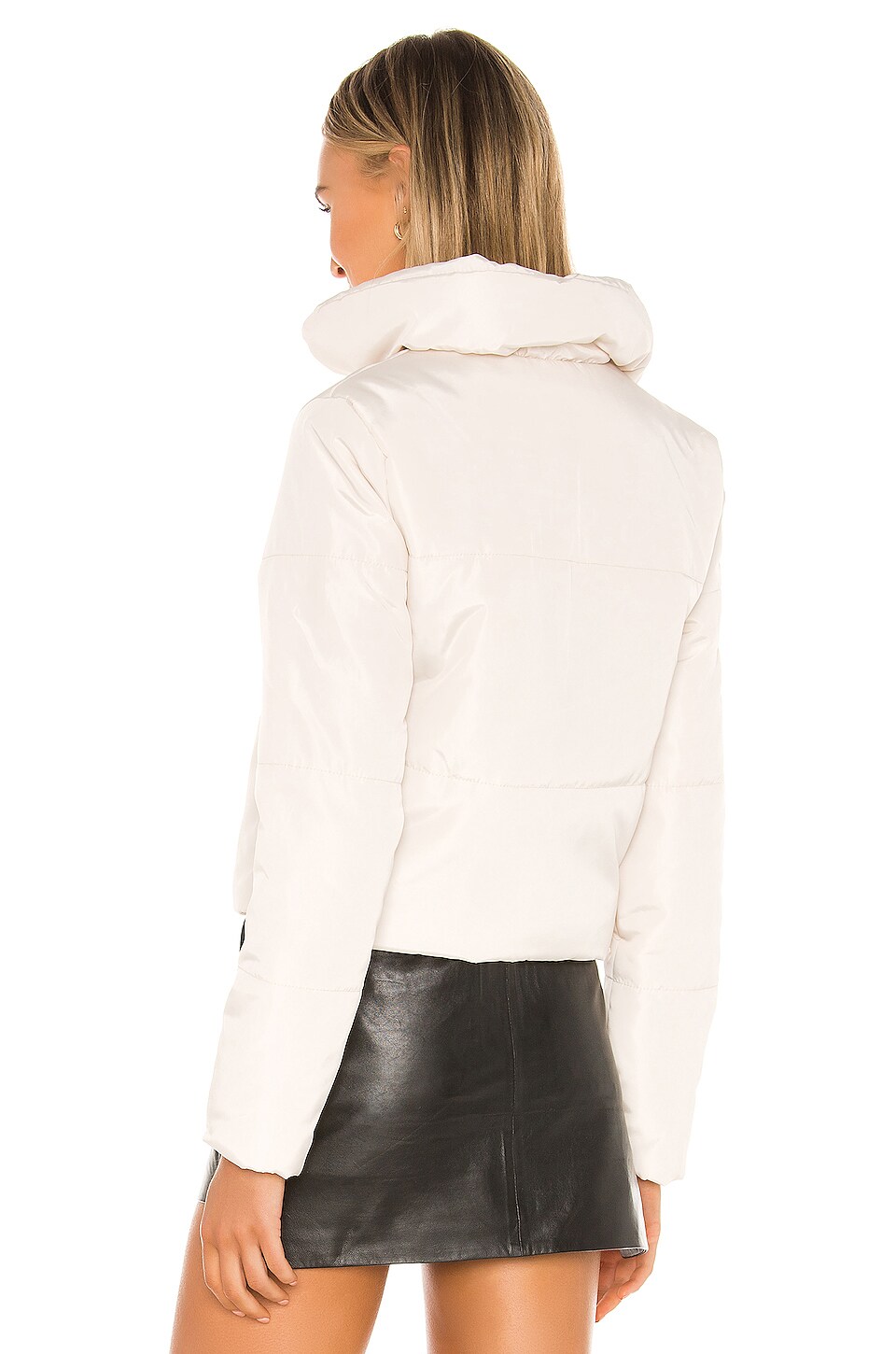 superdown Maisha Puffer Jacket in White | REVOLVE