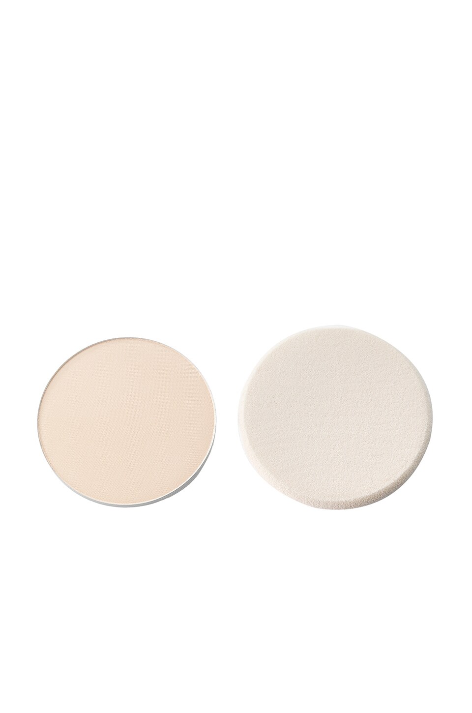 Stila Illuminating Powder Foundation in 20 watts | REVOLVE