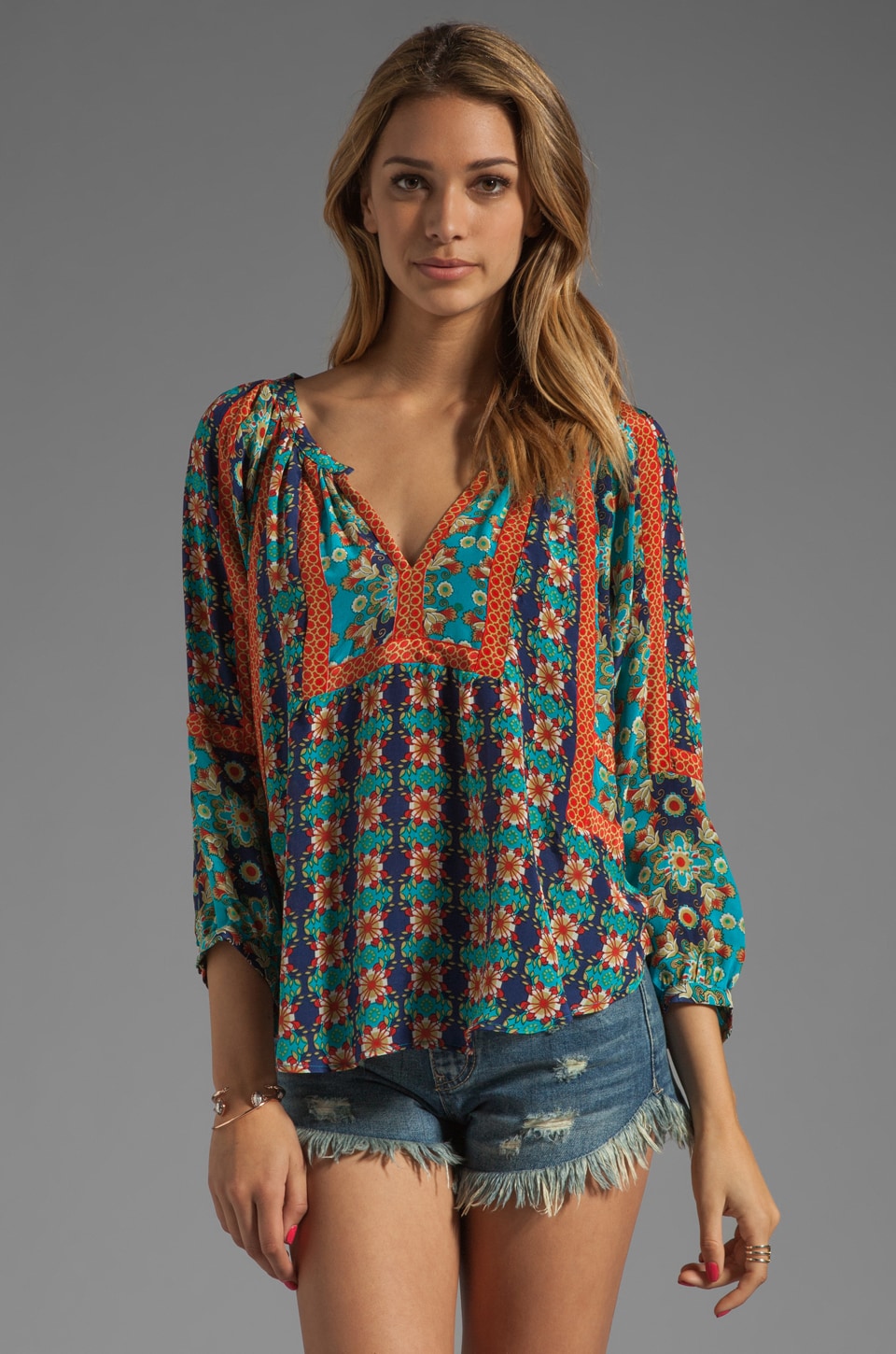 Tolani Ruby Blouse en Turq Floral | REVOLVE