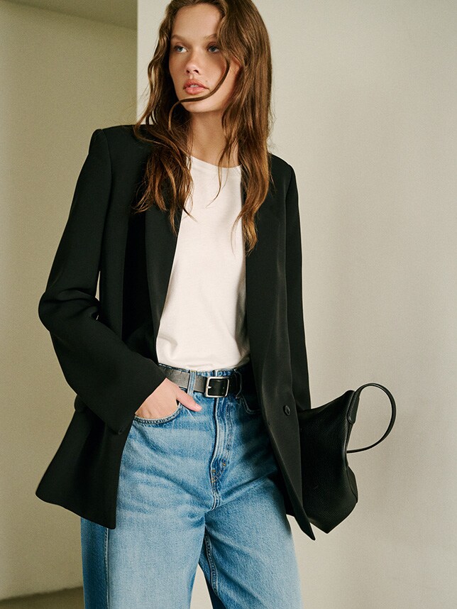 Alo Yoga Clothing, Pants, Sportswear and Tops - REVOLVE